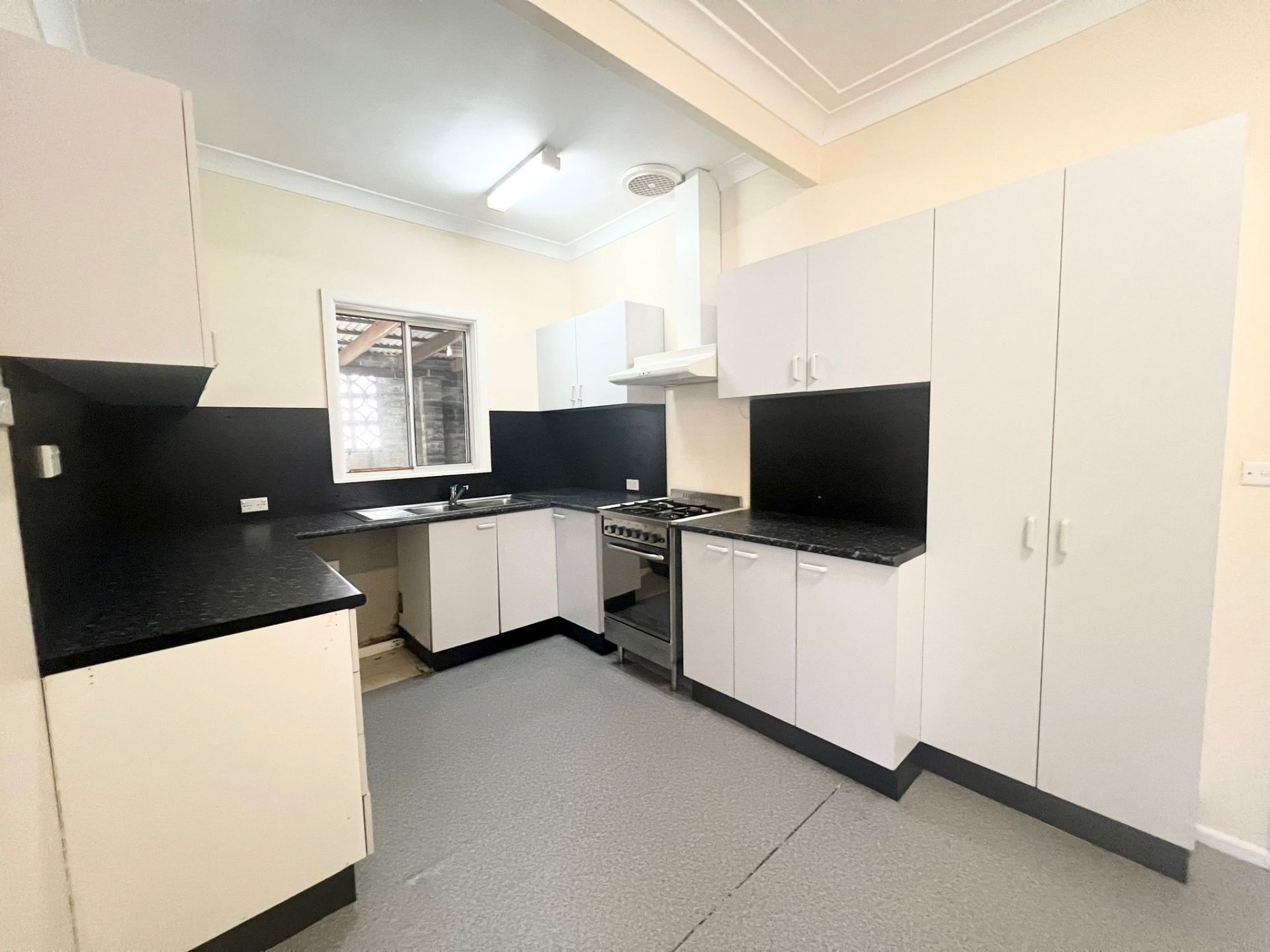 26 Pineleigh Road, Lalor Park | Agius Propety Group