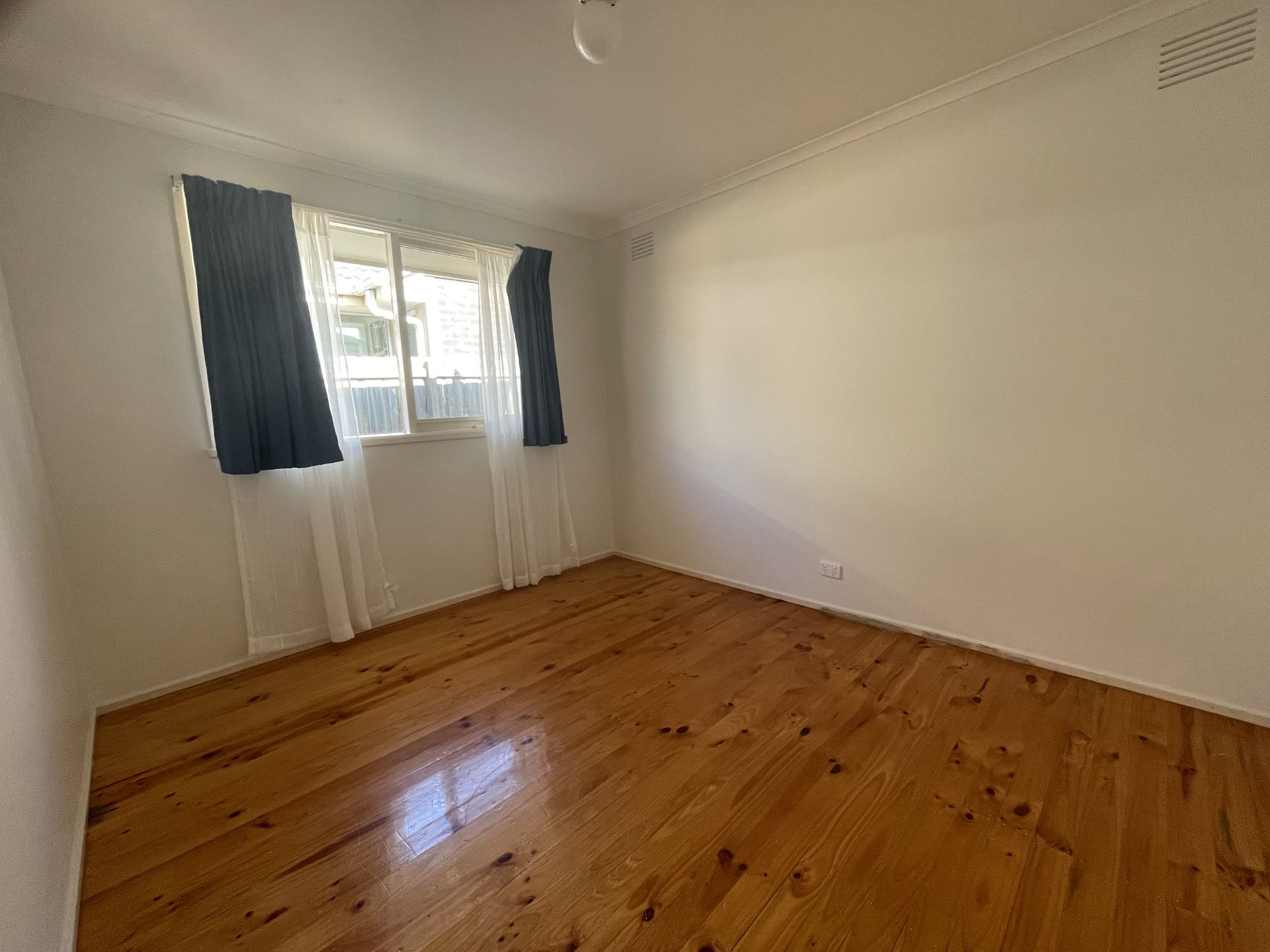 32 Linden Street, ALTONA MEADOWS | Sweeney Estate Agents