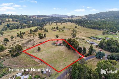 52 Lakeside Drive, Acacia Hills | Halliwell Property Agents