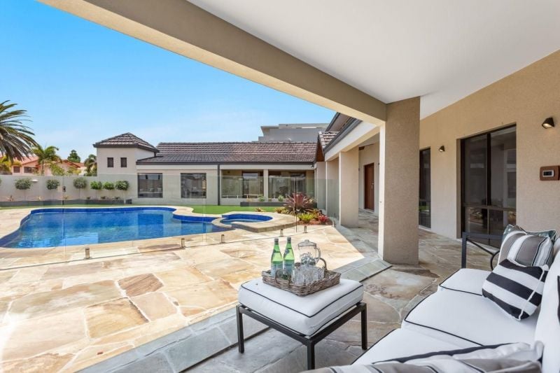 124 Commodore Drive, Paradise Waters | Amir Prestige Group