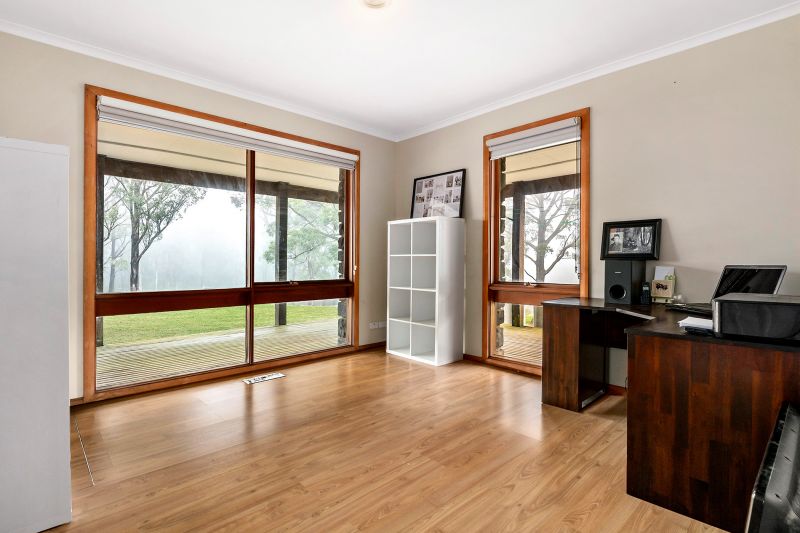 Real Estate For Sale - 4 Sims Road - Kinglake Central , VIC