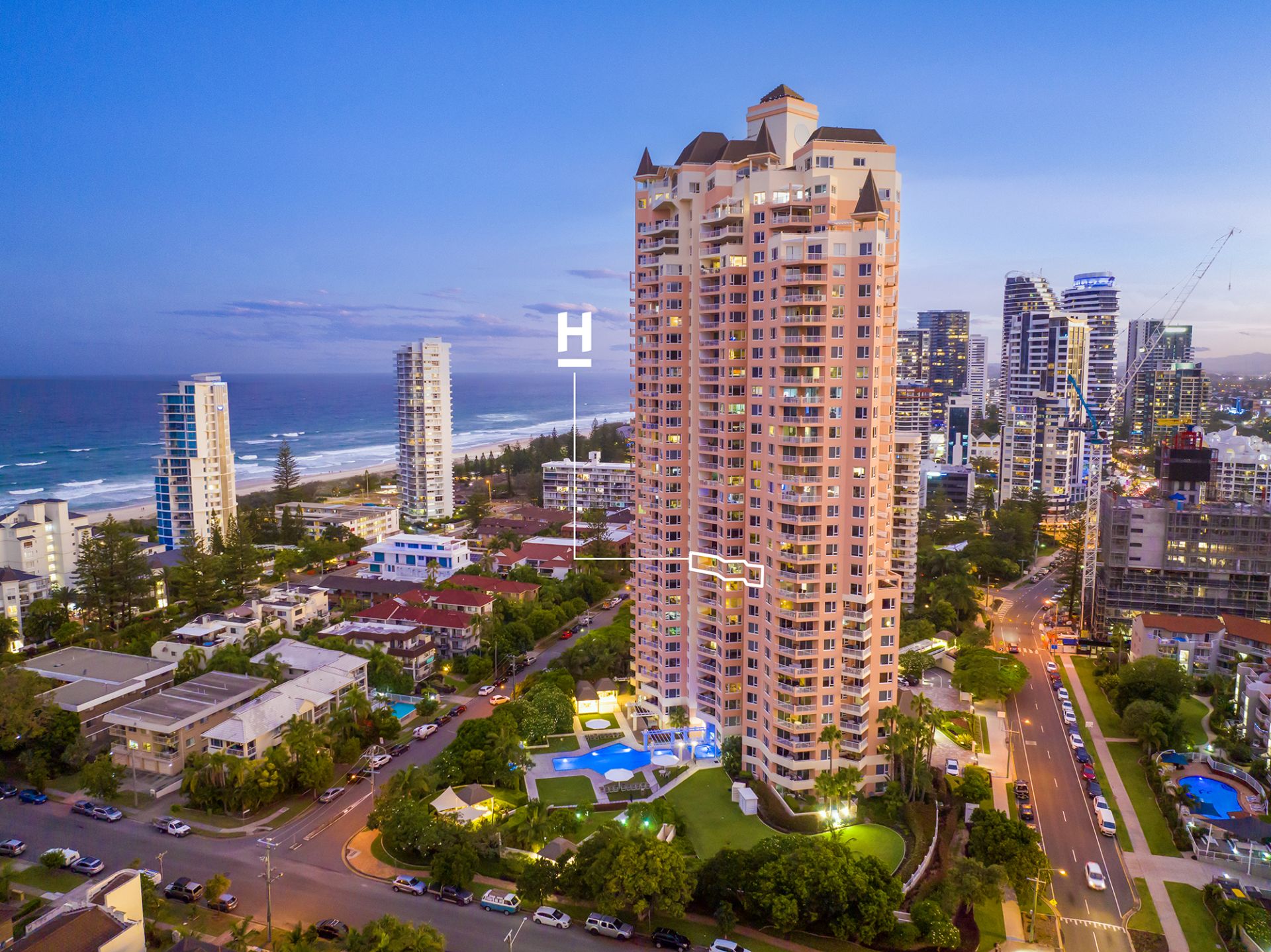 52/129 Surf Parade, BROADBEACH | Tolemy Stevens