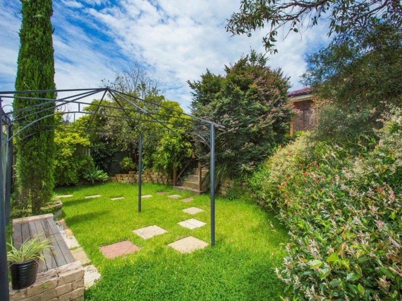 7 Lyndel Parade, Shortland | Street Property