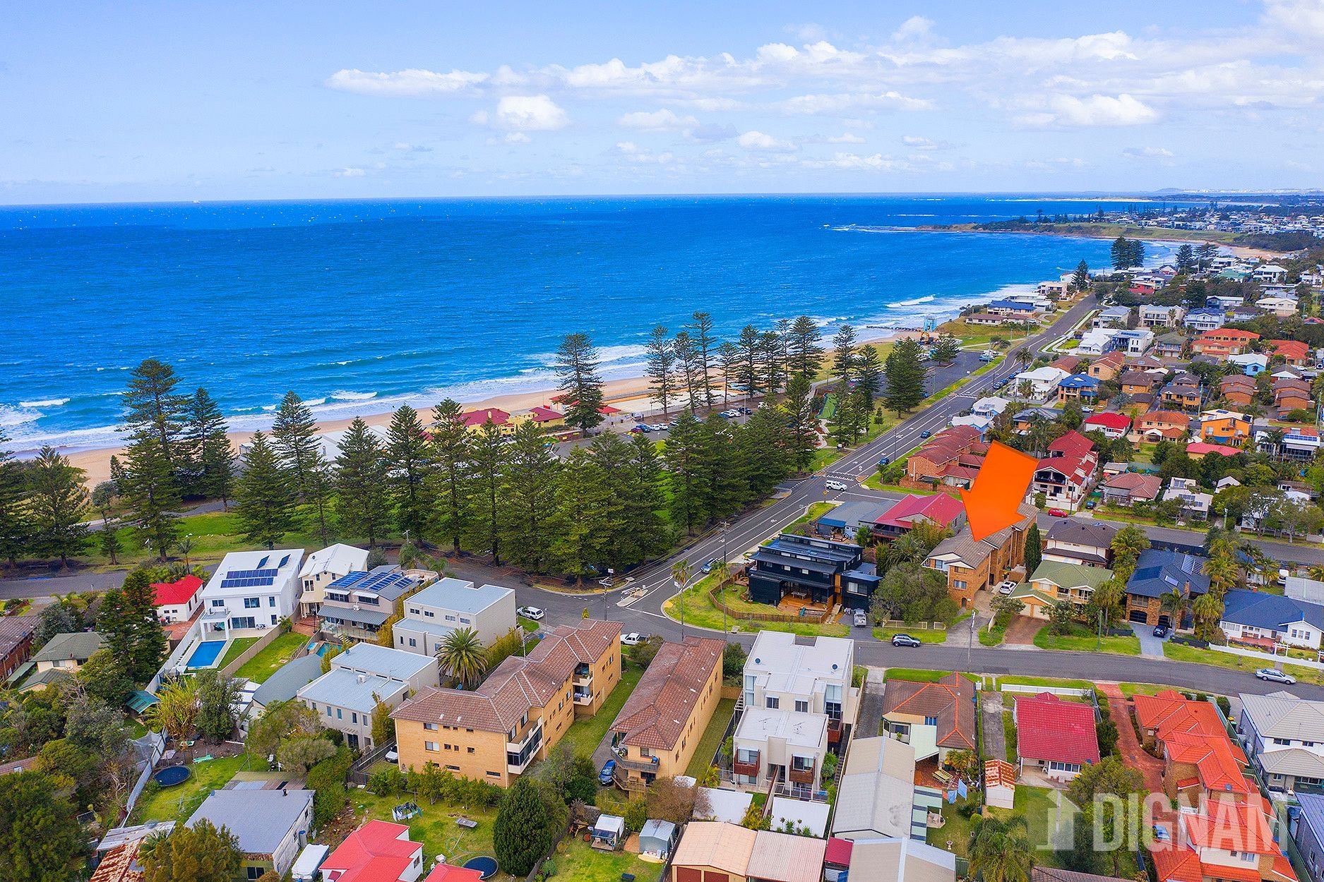 Sold property: $706000 for 2/10 The Esplanade - Thirroul , NSW 2515