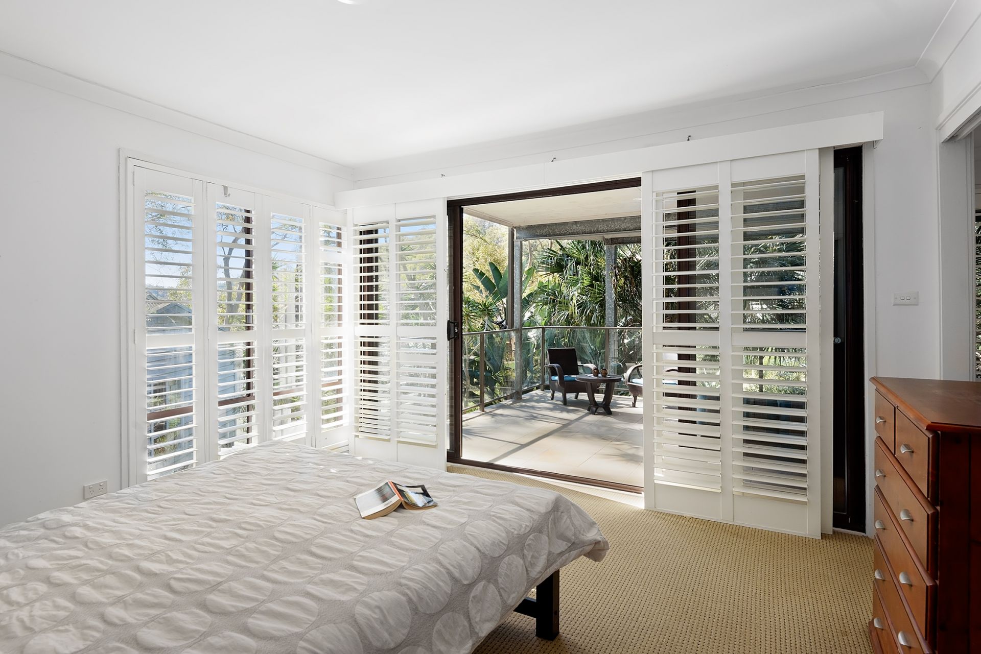 Real Estate For Lease - 15 Careel Bay Crescent - Avalon Beach , NSW