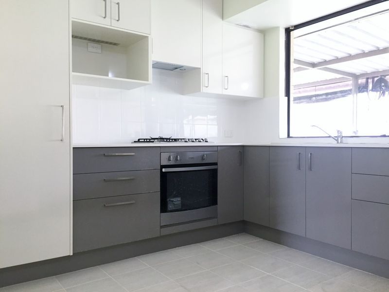 Real Estate For Lease - 86 Ropele Drive - Parkwood , WA