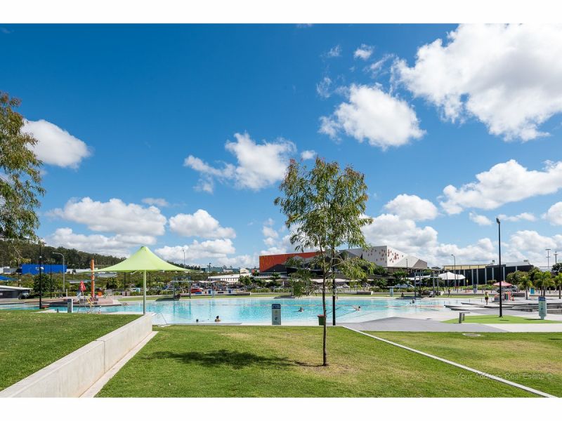 Real Estate For Sale - 11 Seanna Place - Brookwater , QLD