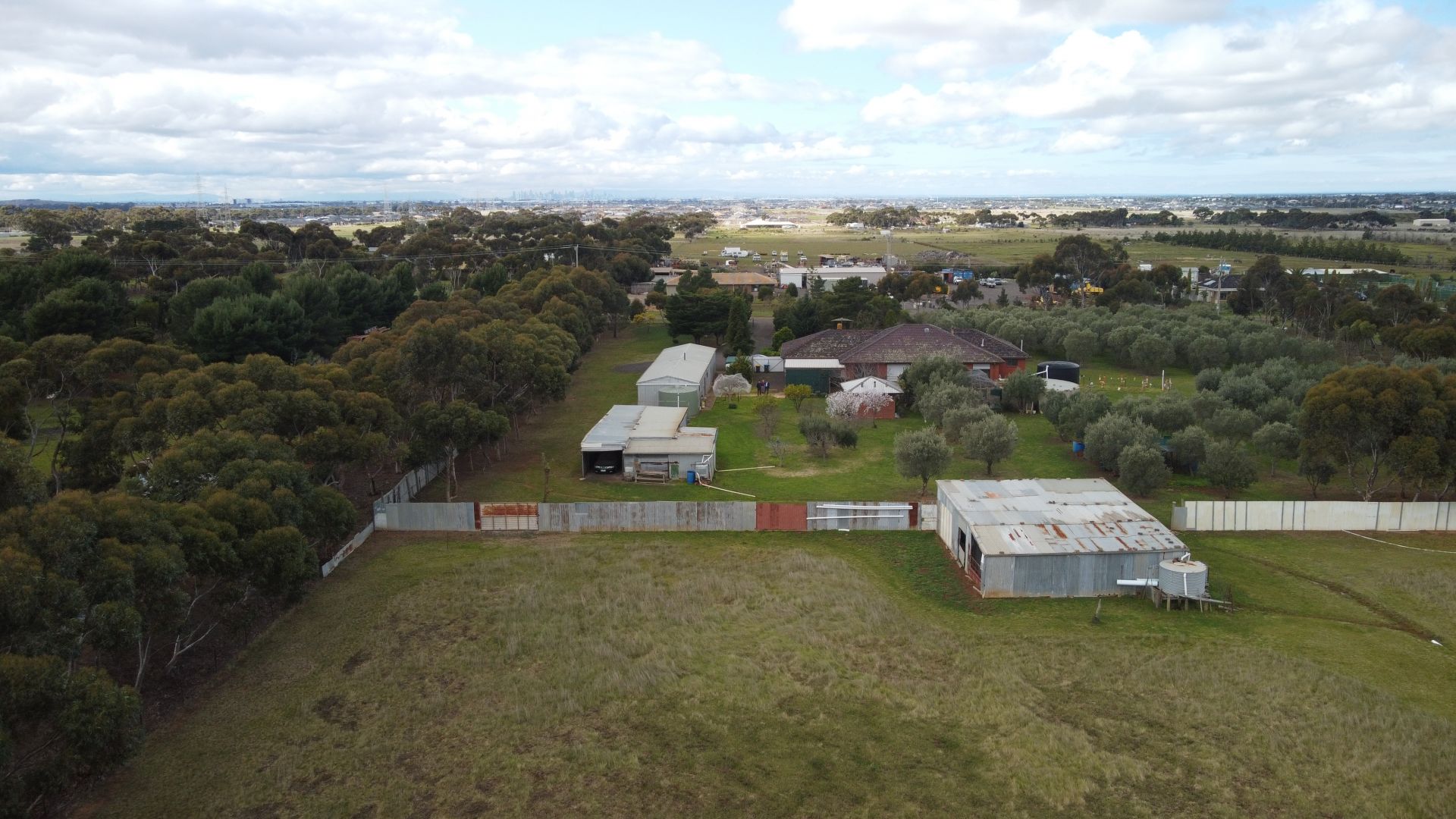 85 Gard Road, MOUNT COTTRELL | Sweeney Estate Agents