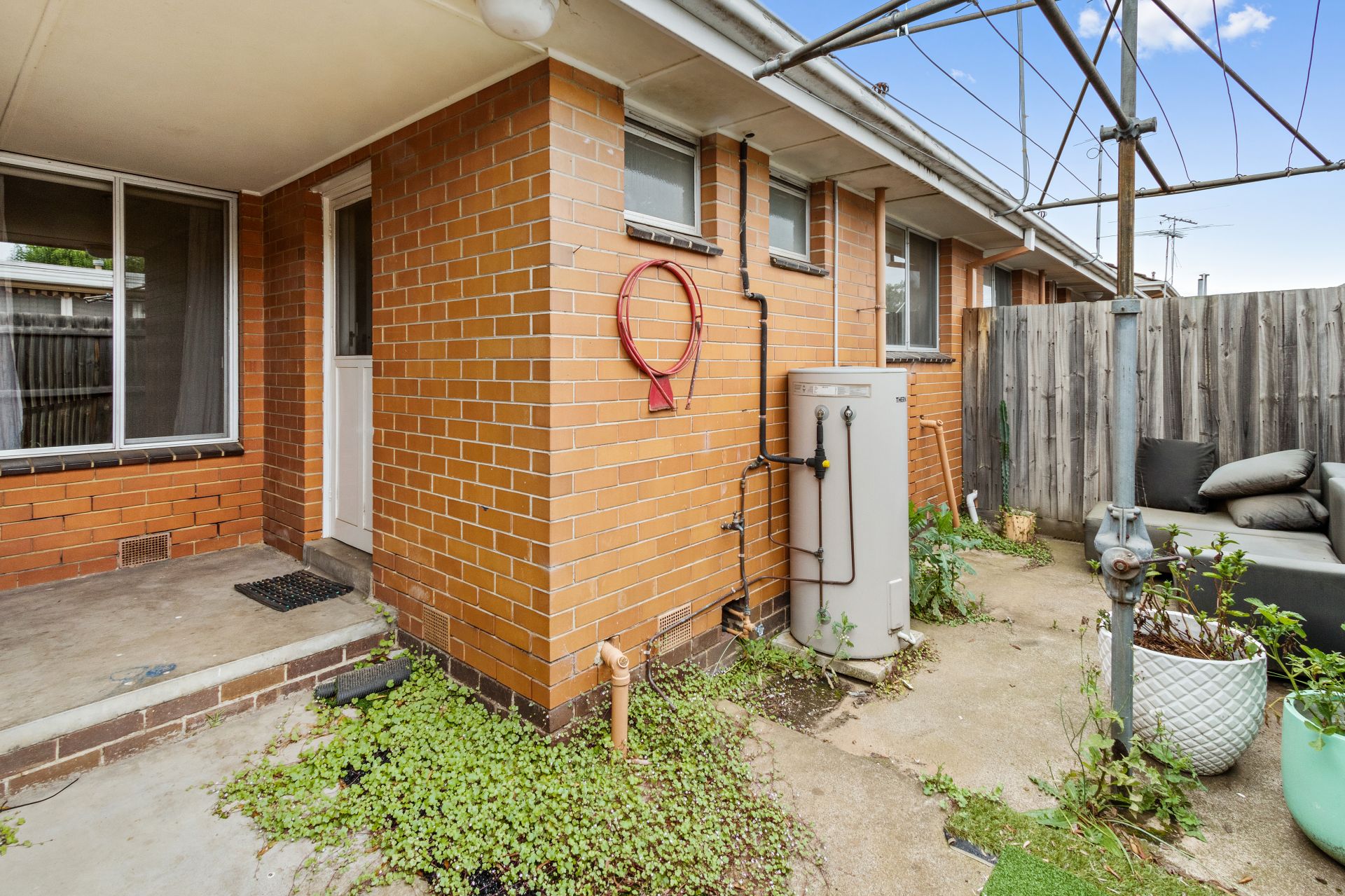 Real Estate For Lease - 2/26 George Street - Reservoir , VIC