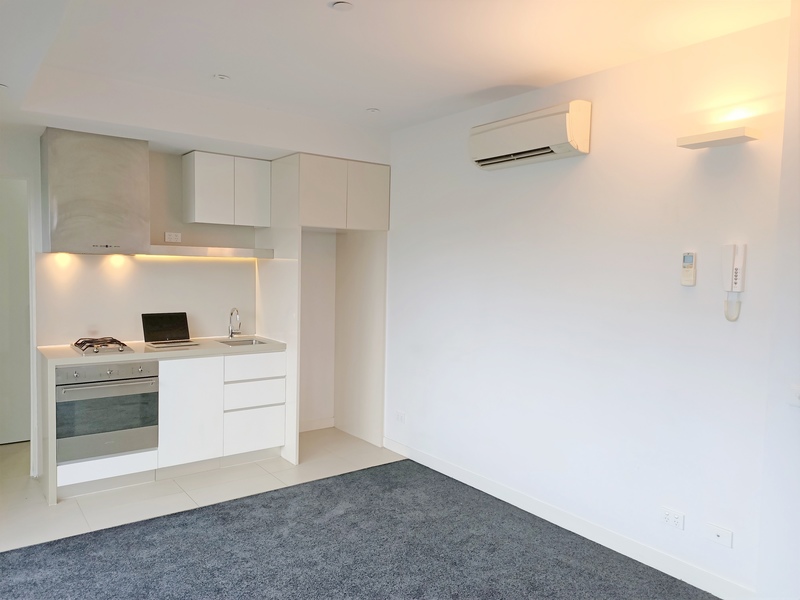 Real Estate LEASED - 206/270 High Street - Windsor , VIC