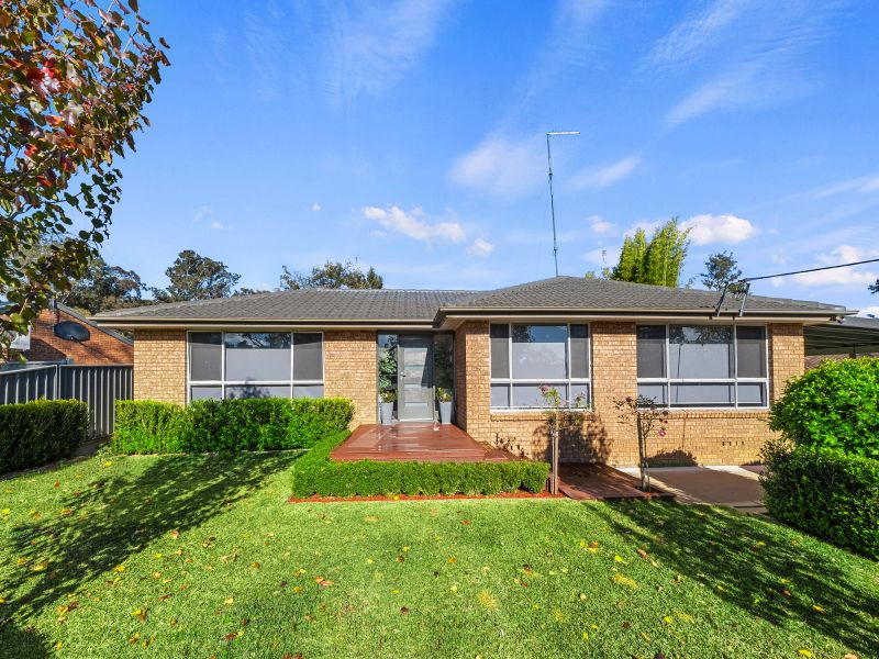 Real Estate For Sale - 19 Nightingale Square - Glossodia , NSW