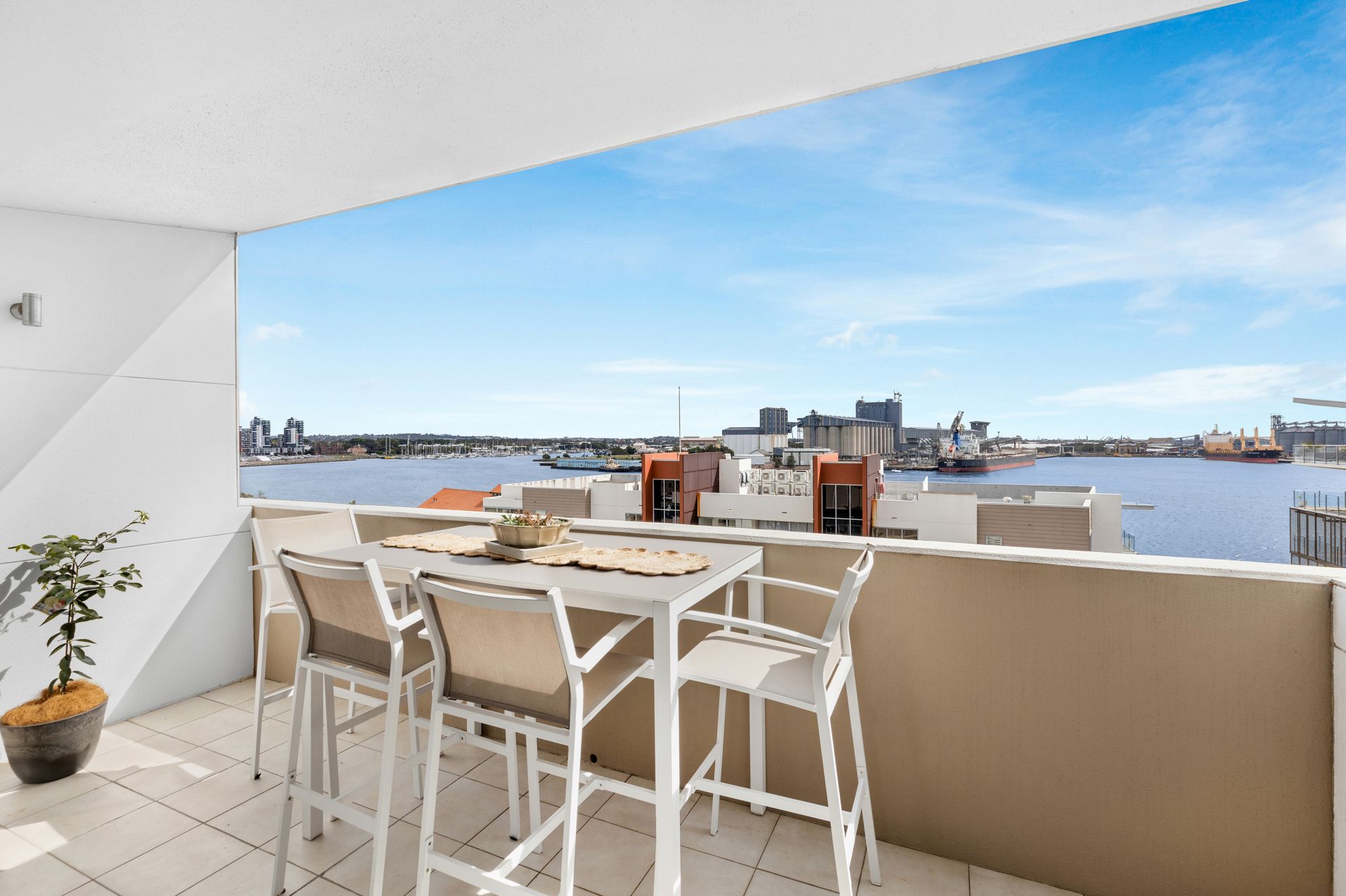 603/4 Honeysuckle Drive, Newcastle | Walkom