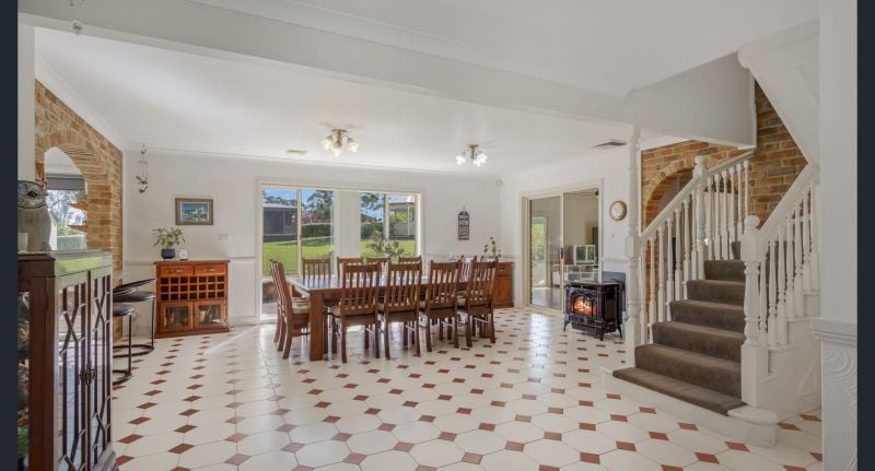 Real Estate For Lease - 7 Rofe Place - GRASMERE , NSW