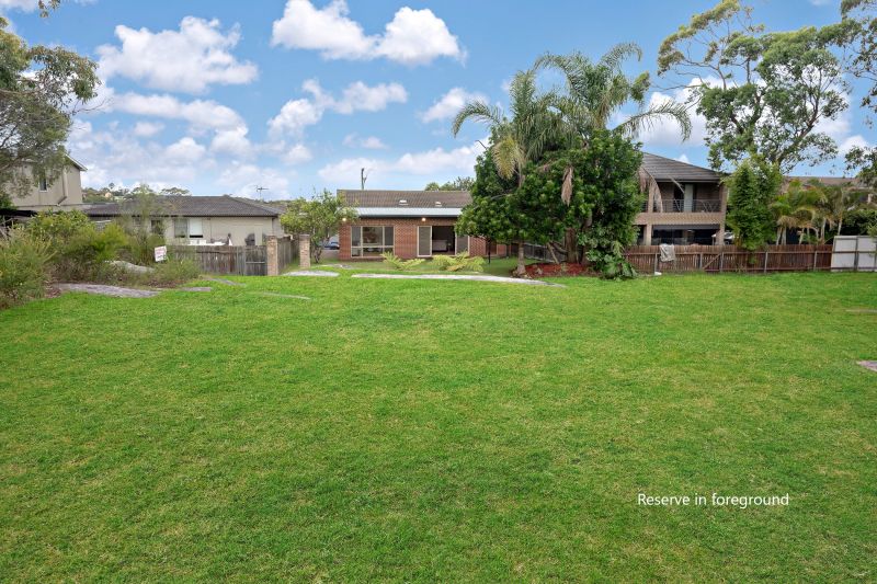 Real Estate For Sale - 17 Southern Cross Way - Allambie Heights , NSW