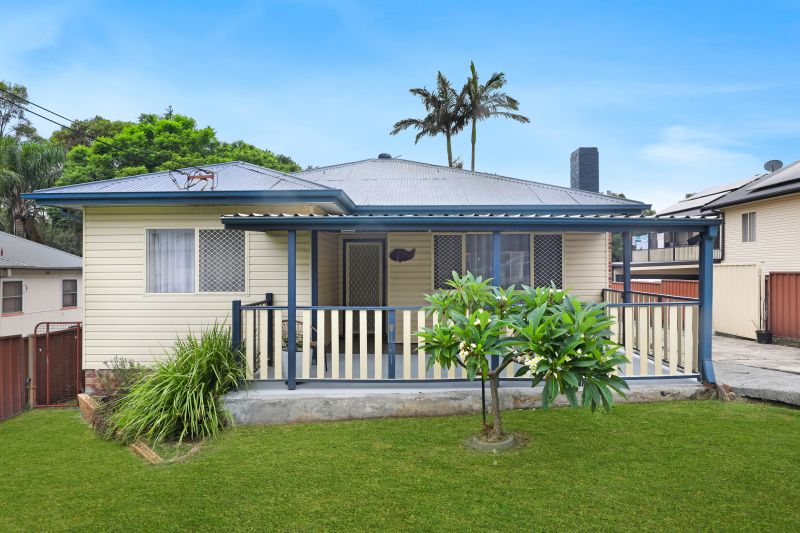 Real Estate For Sale - 25 Jenkins Street - Unanderra , NSW