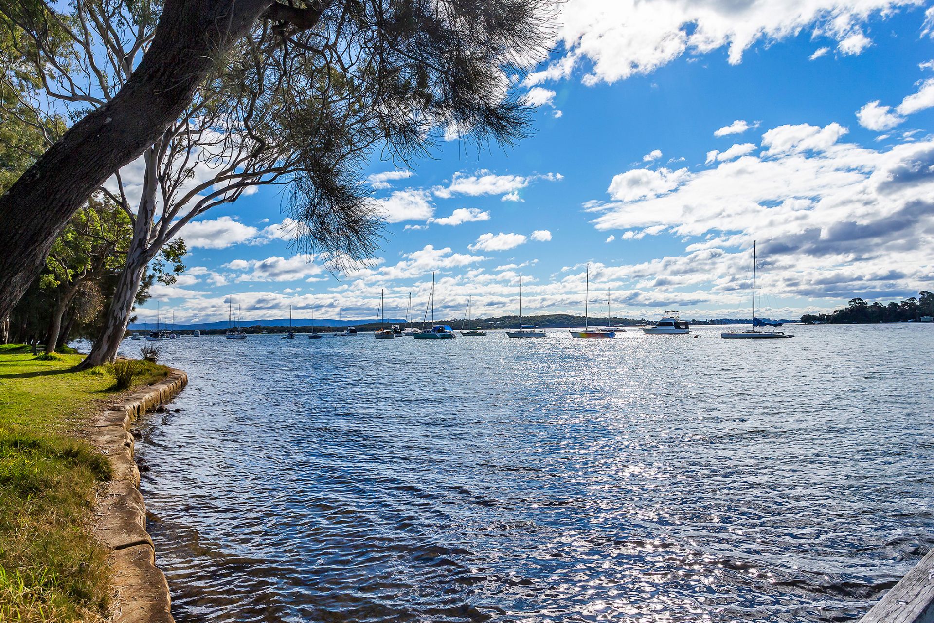 Real Estate For Sale - 7 Regatta Way - Summerland Point , NSW