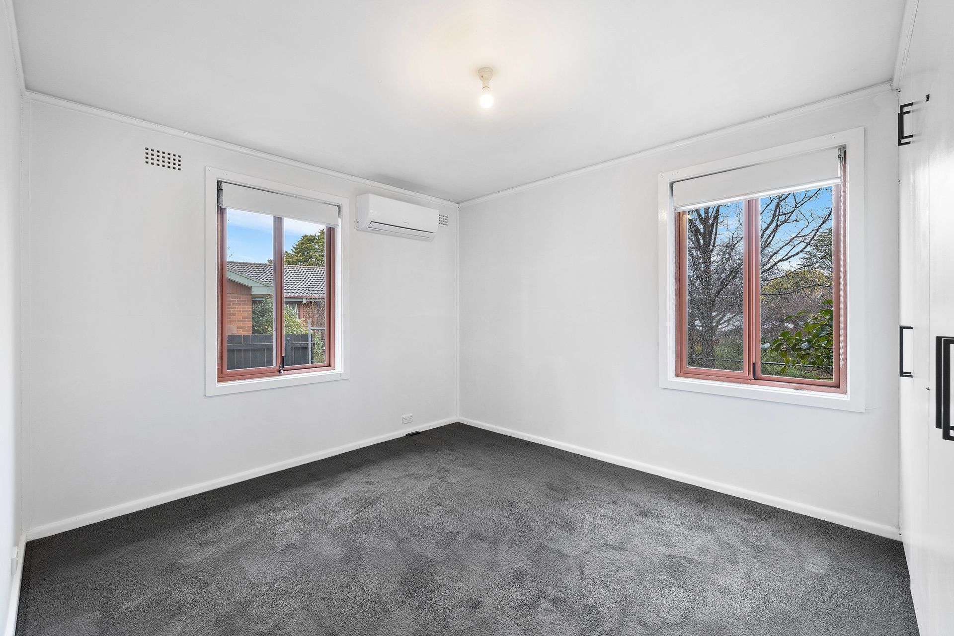 Real Estate For Lease - 8 Cooper Place - Watson , ACT