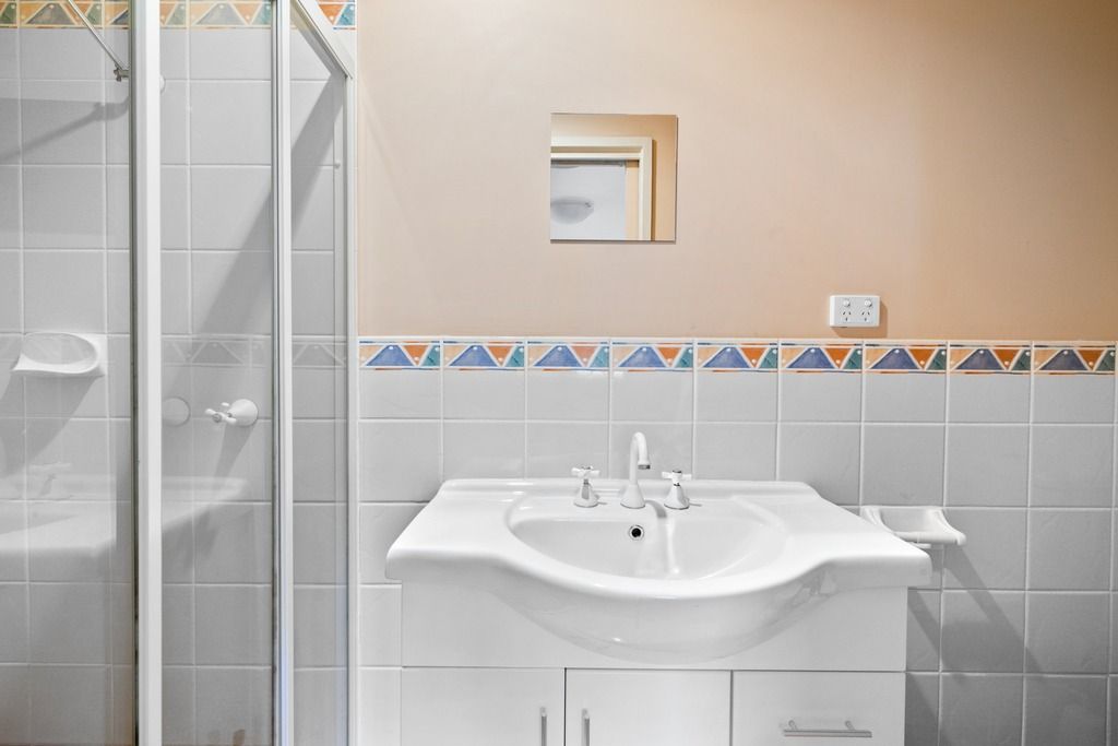 Real Estate For Lease - 4/4 Riley Close - Ngunnawal , ACT