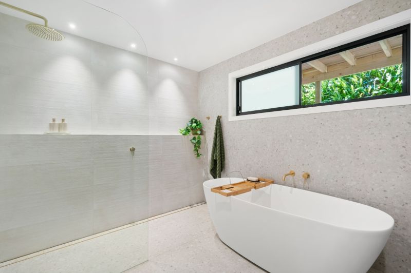 4 Valley View Road, Bateau Bay | Whiteman Property