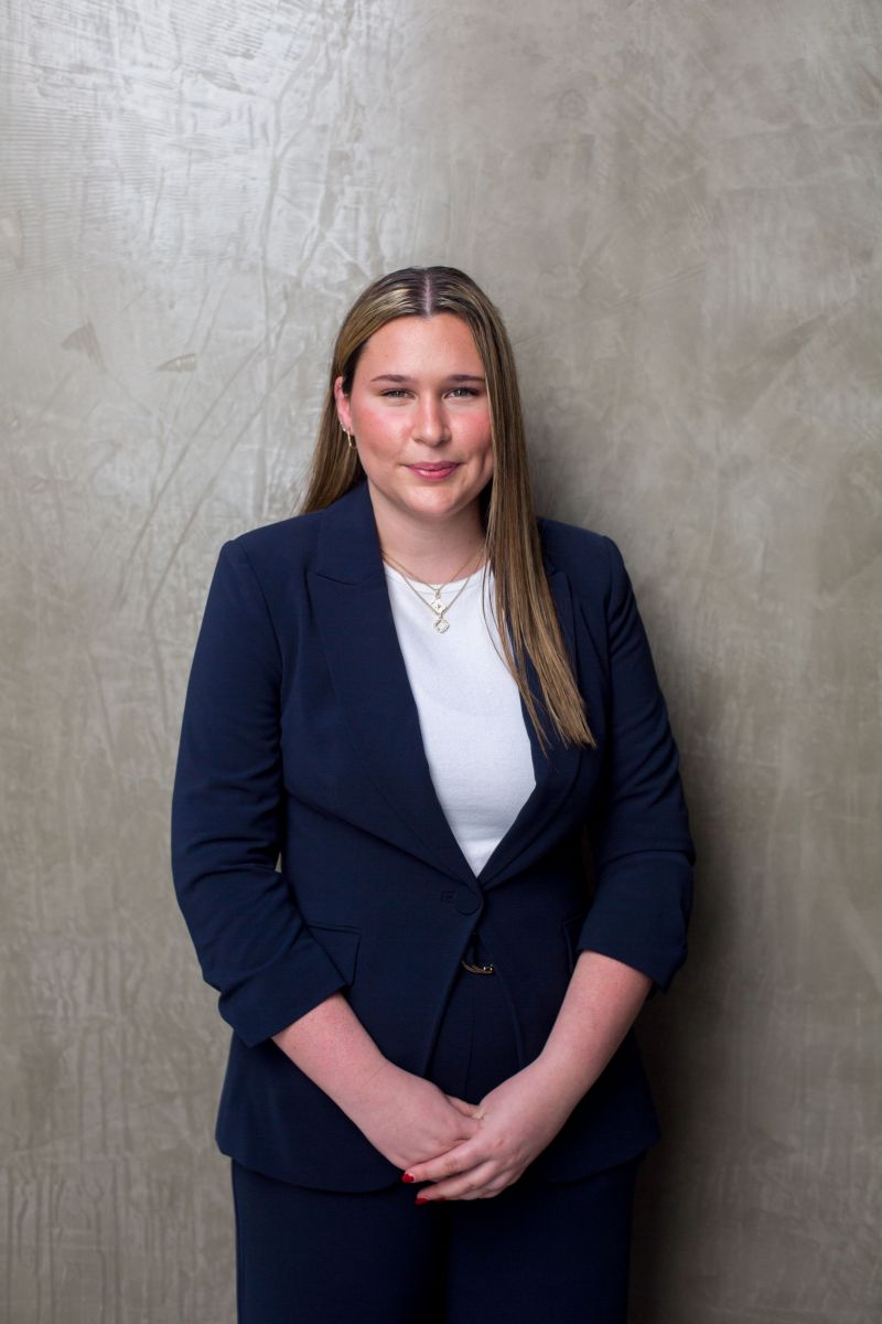 Madi Laing | HEM Real Estate