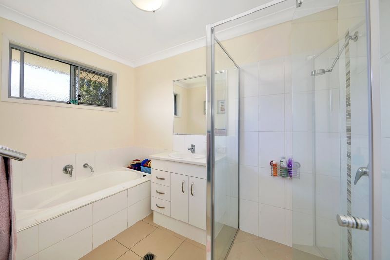 7 Sharp Crescent..., BRANYAN | Four Walls Realty