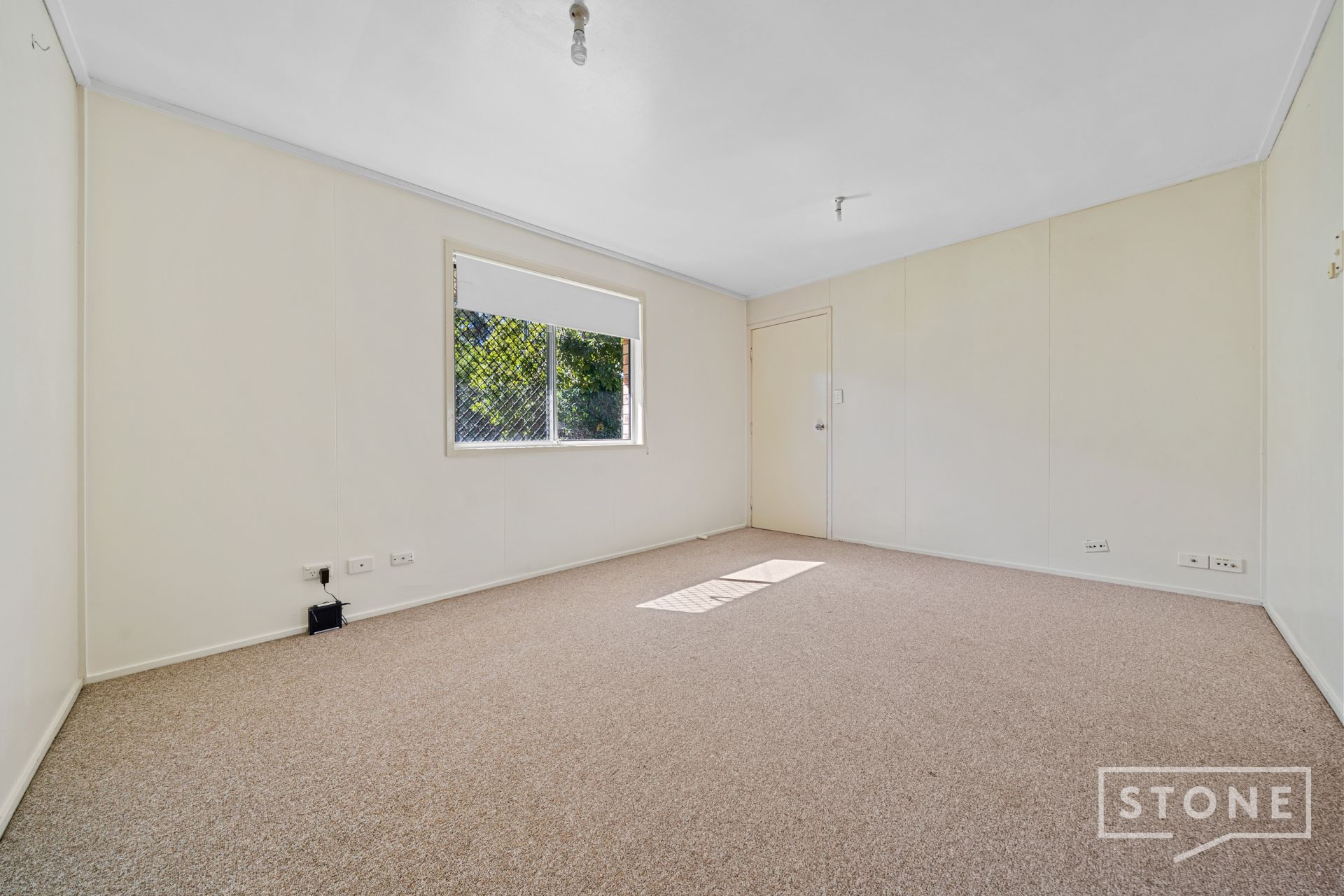 Real Estate For Lease - 10 Kim Street - Marsden , QLD