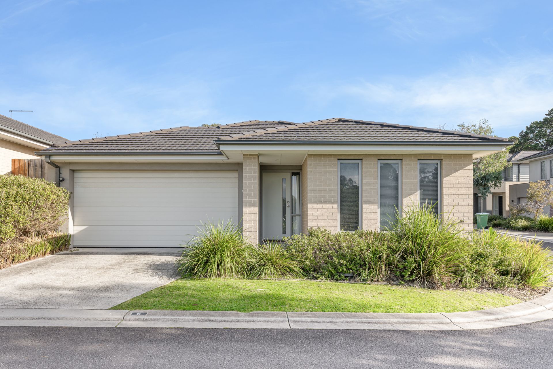 6 Norfolk Pine Circuit, Somerville | OBrien Real Estate