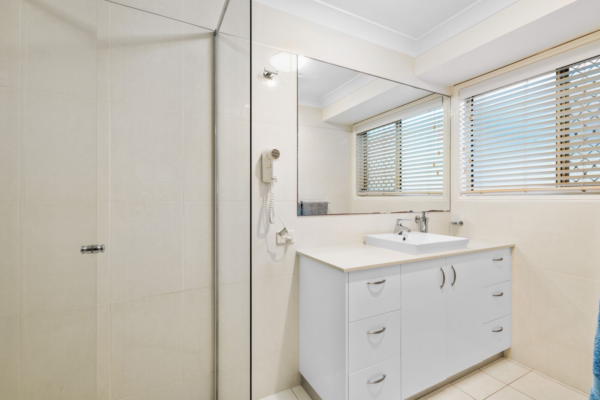 Real Estate For Sale - 26 Chelsea Crescent - Bridgeman Downs , QLD