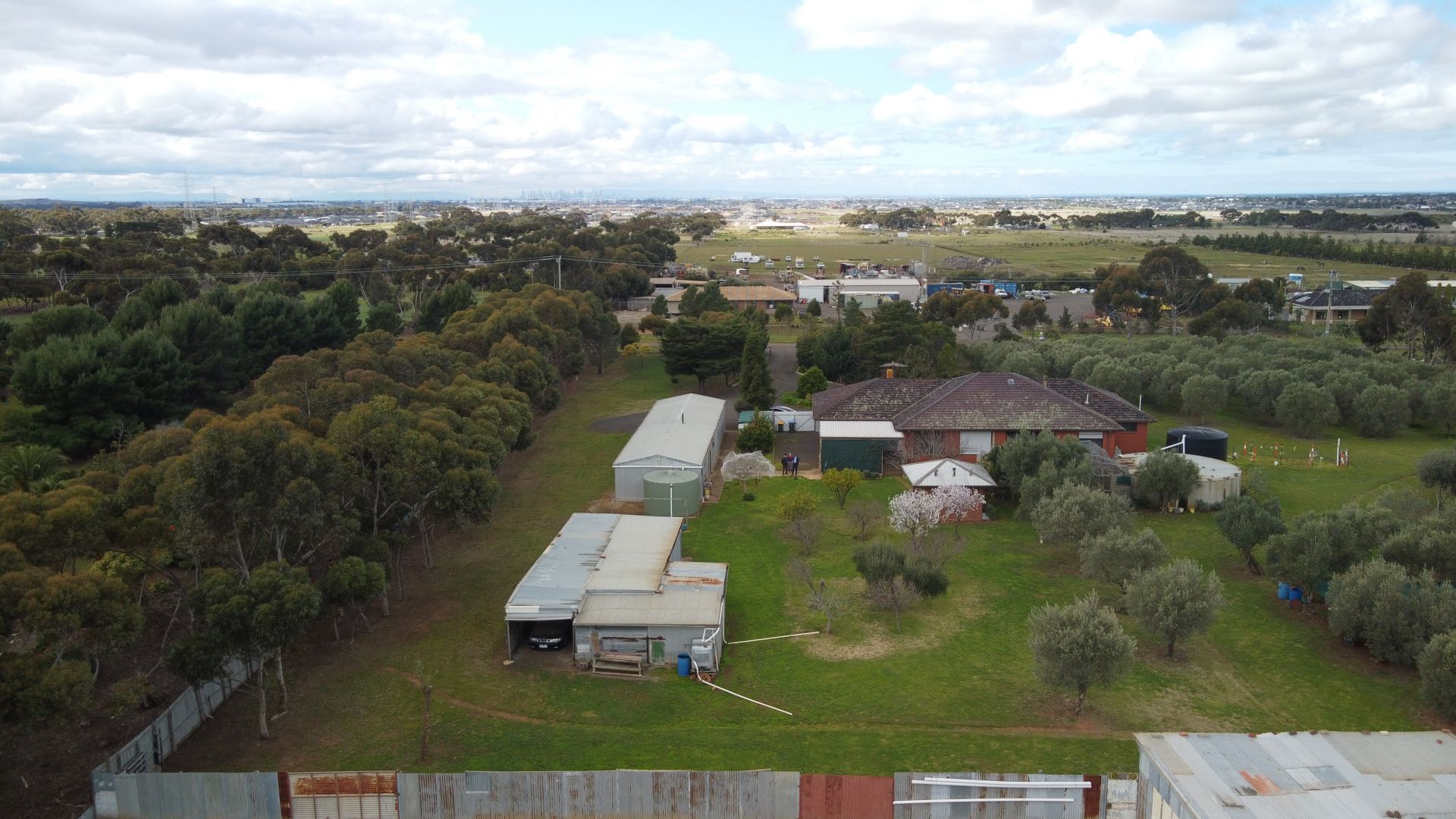 85 Gard Road, MOUNT COTTRELL | Sweeney Estate Agents