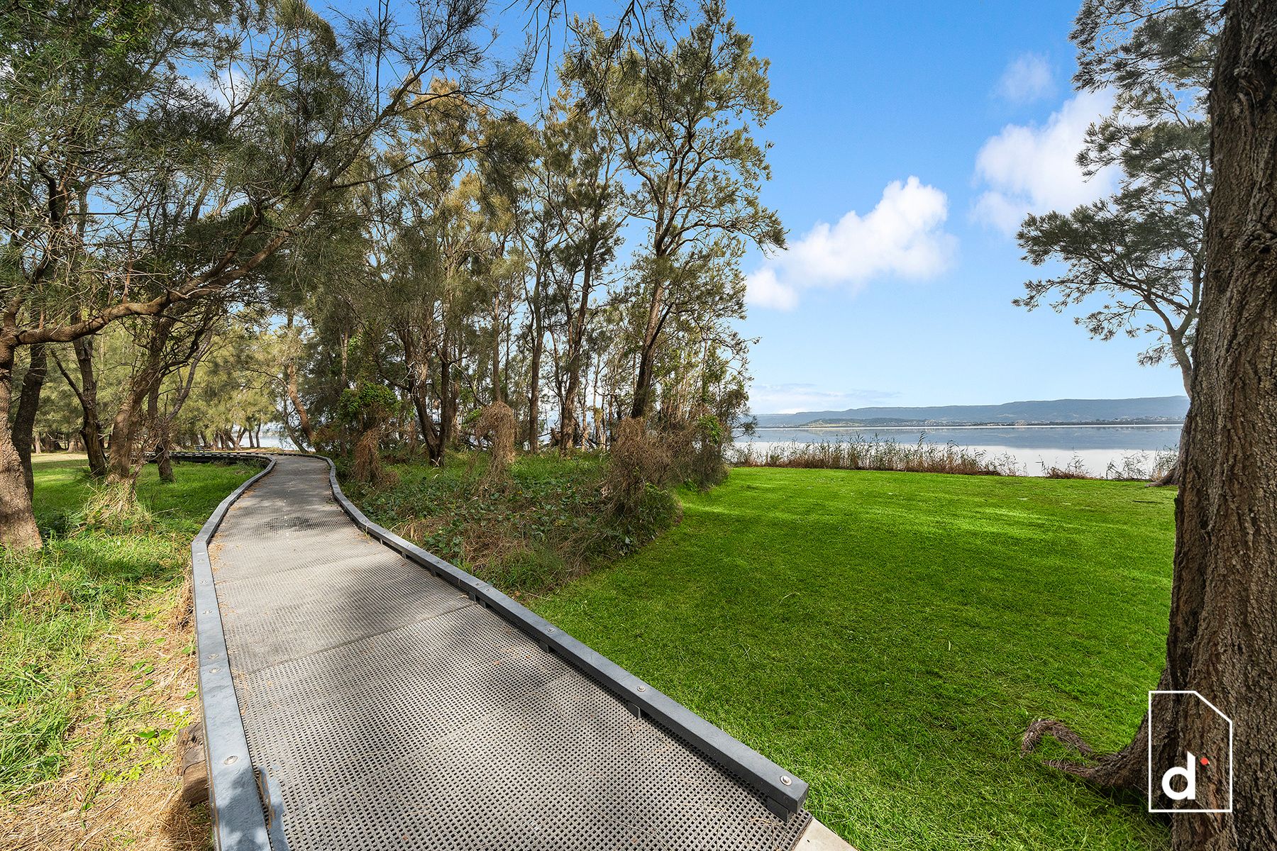 Real Estate For Lease - 4B Windang Road - Primbee , NSW