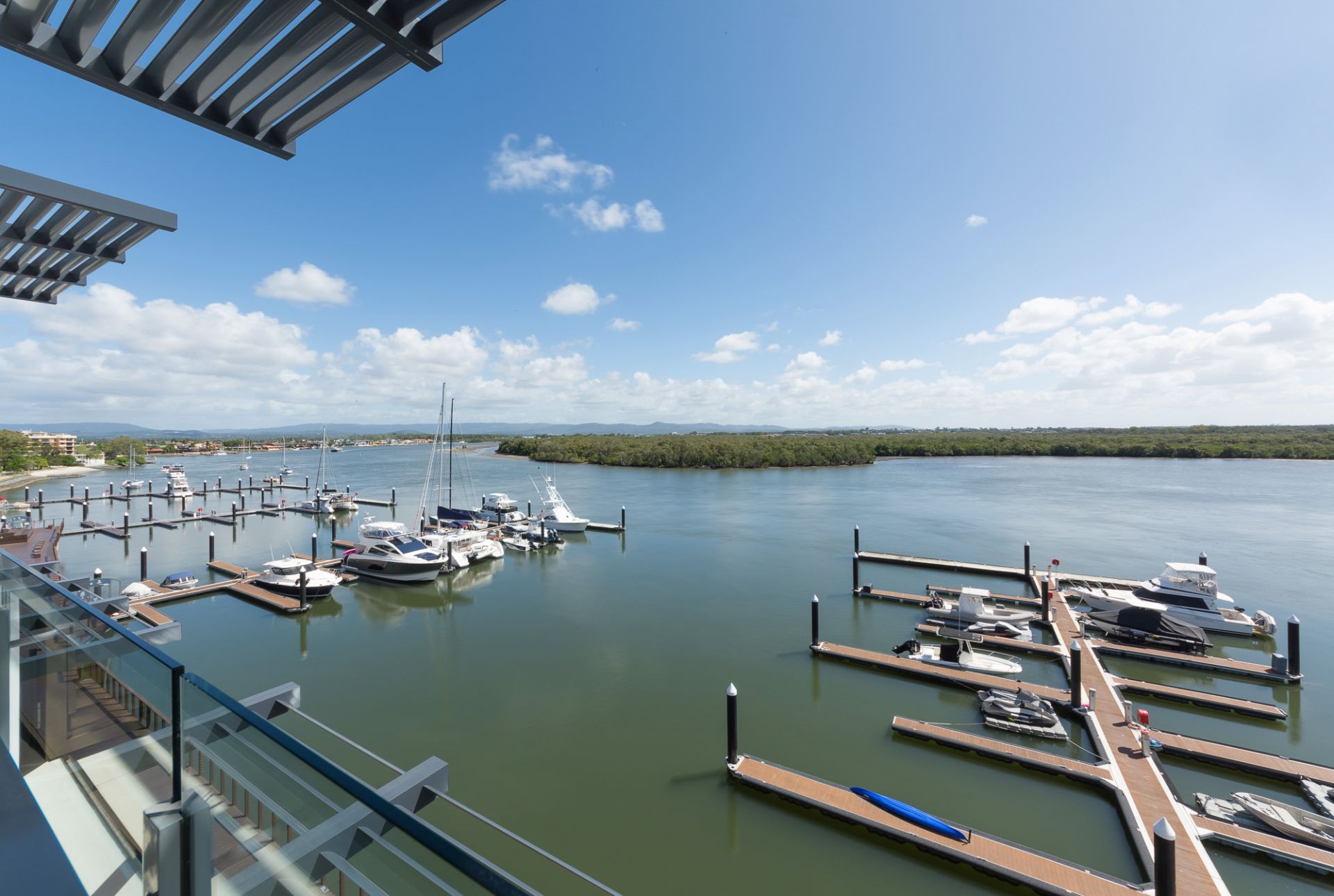 6407/6 Marina Promenade, PARADISE POINT | Amir Prestige Group