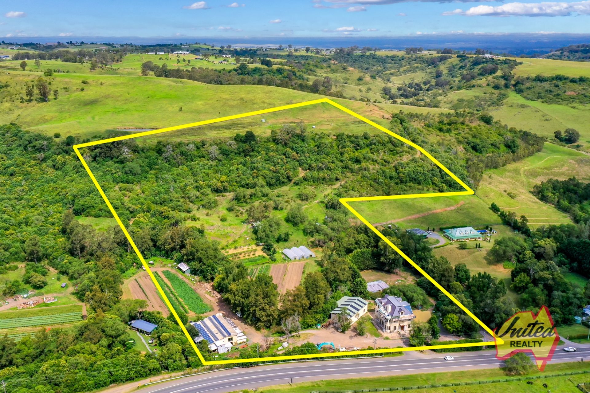 1375 Remembrance Driveway, Razorback | United Realty