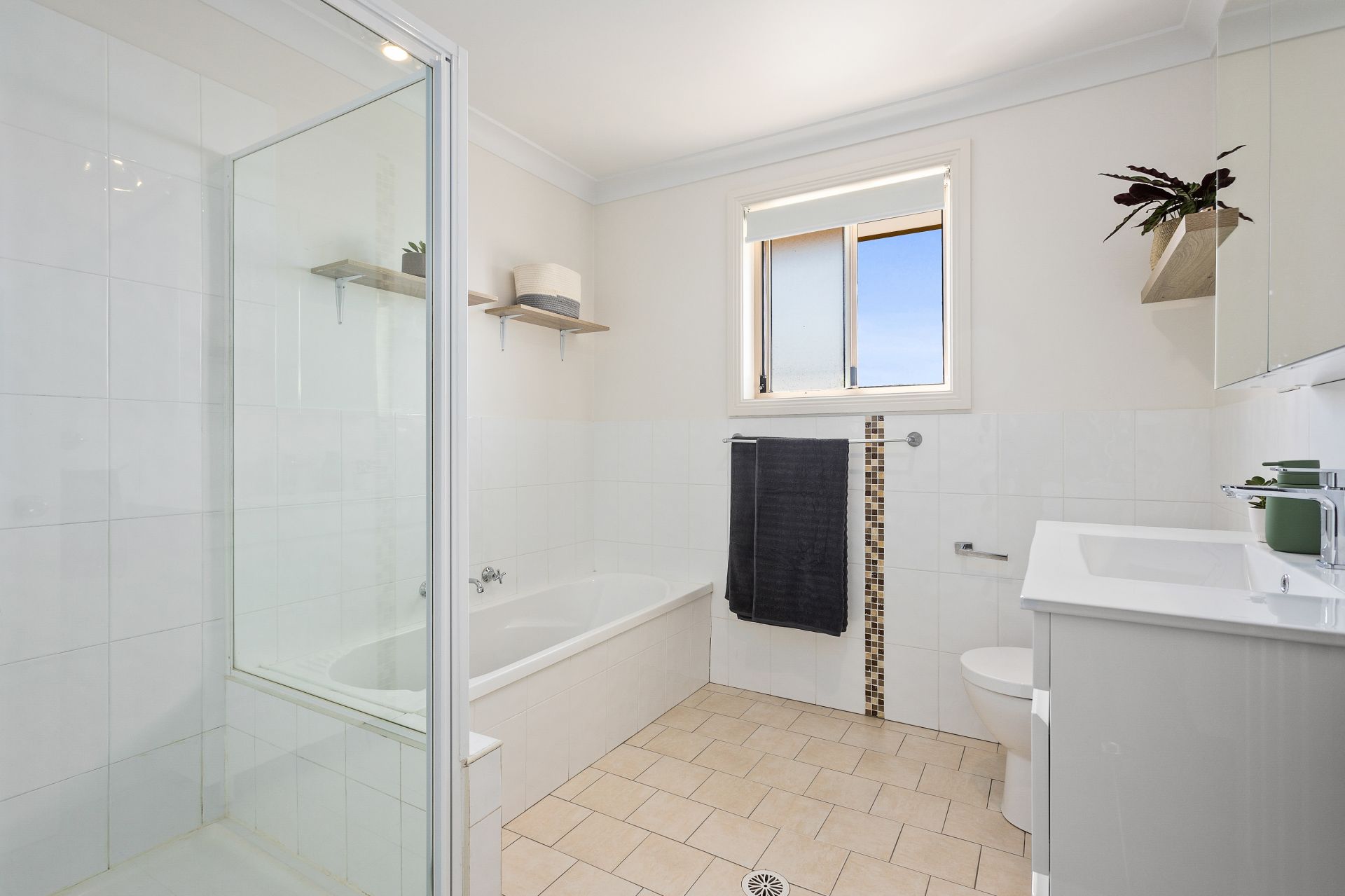 Real Estate For Sale - 6/92-94 Byamee Street - Dapto , NSW