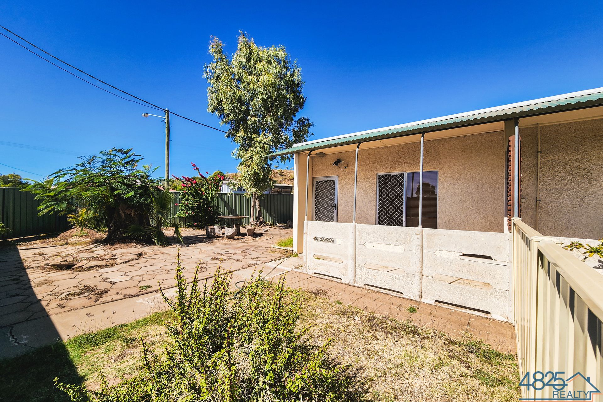 1/143 East Street, Mount Isa | 4825 Realty