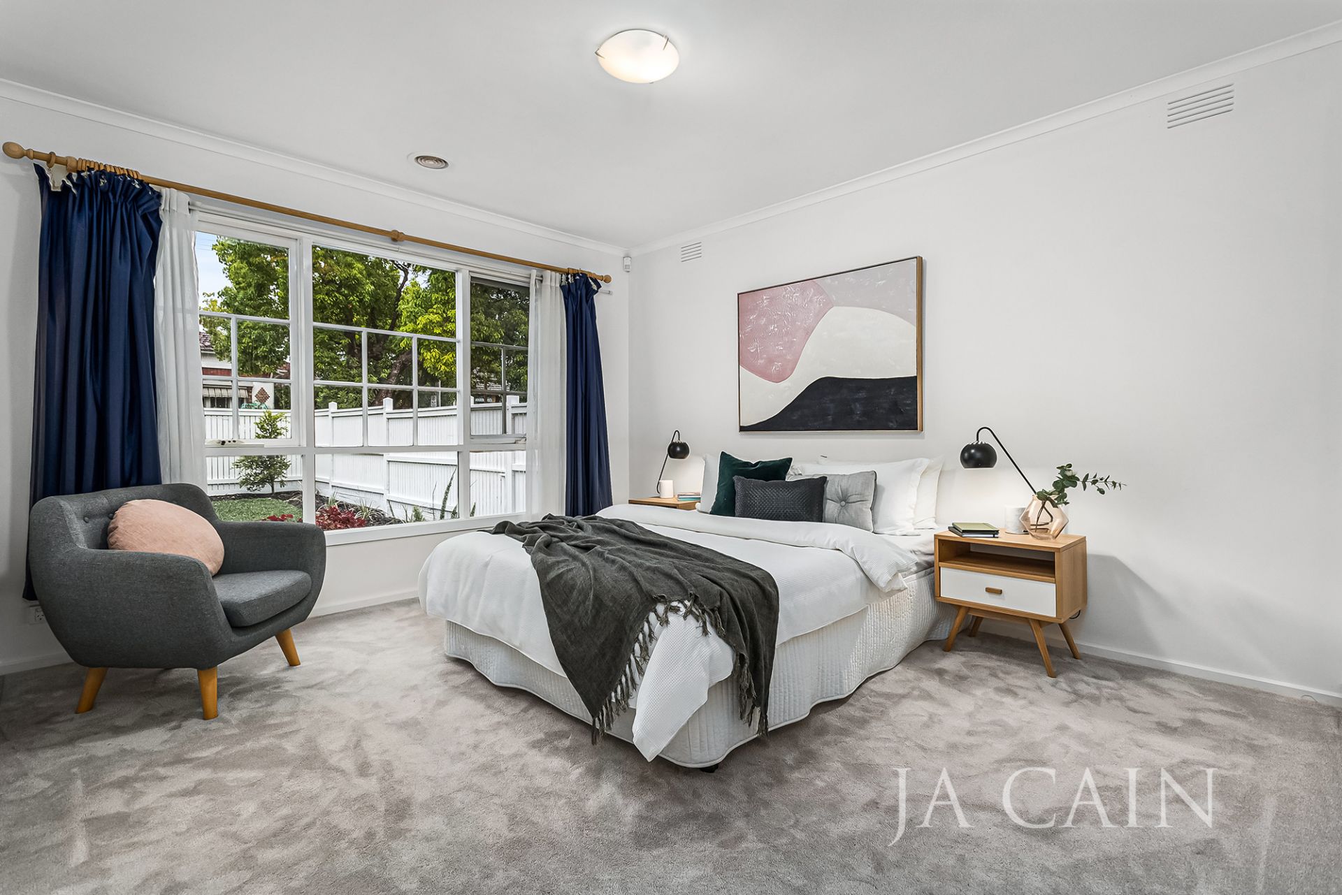 1/15 Maverston Street, Glen Iris | JA CAIN Real Estate