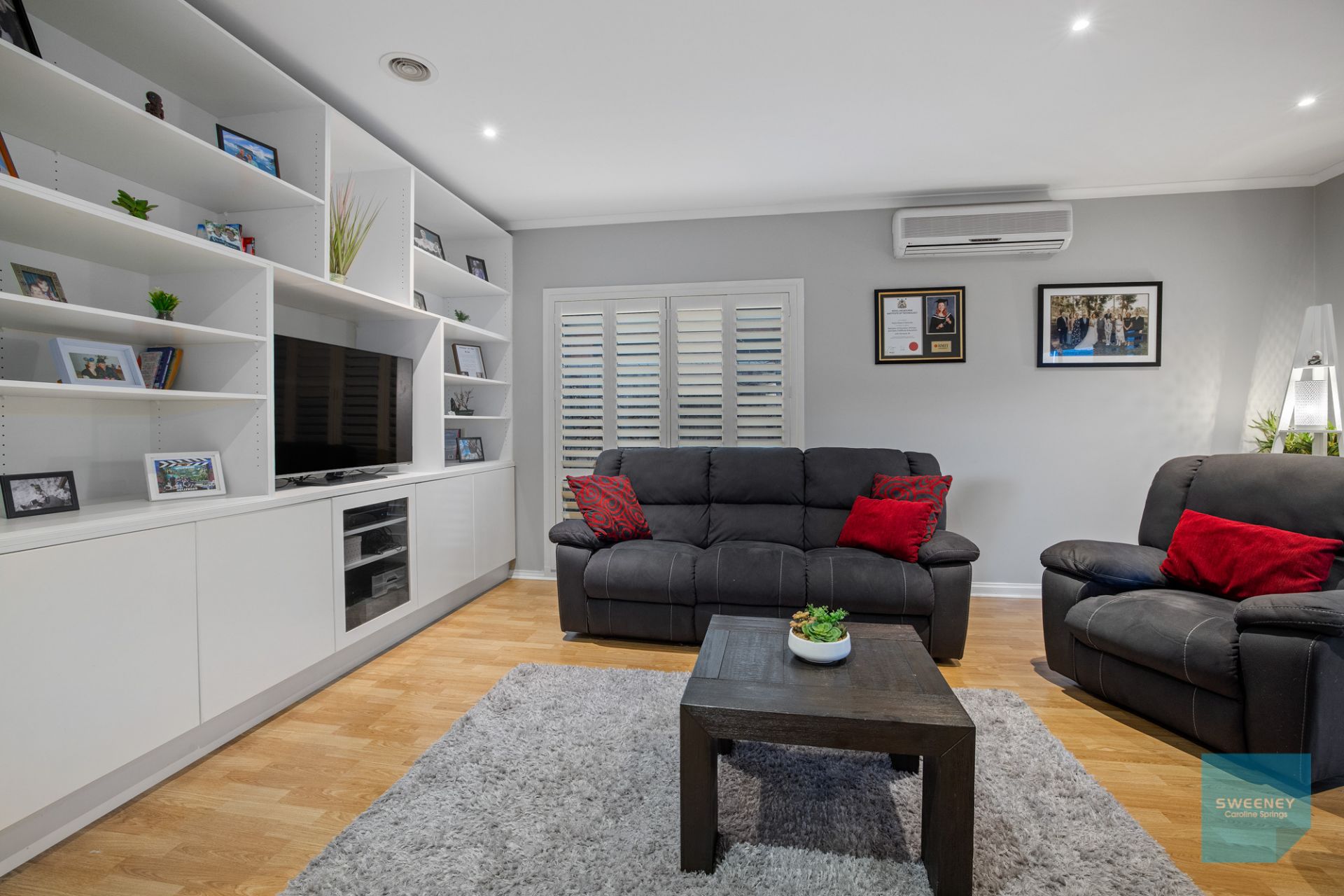 13 Milburn Circuit, CAROLINE SPRINGS | Sweeney Estate Agents