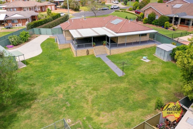 2 Marsh Place, The Oaks | United Realty