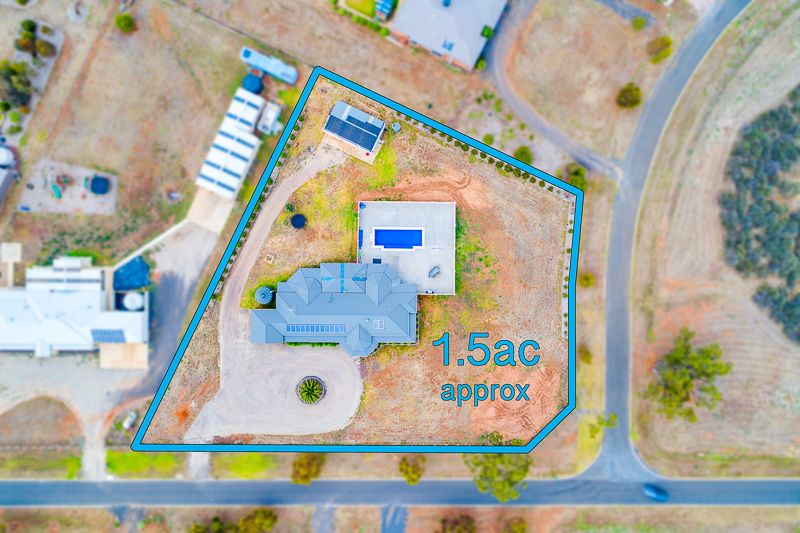 14 Ruxton Way, Hopetoun Park | Sweeney Estate Agents