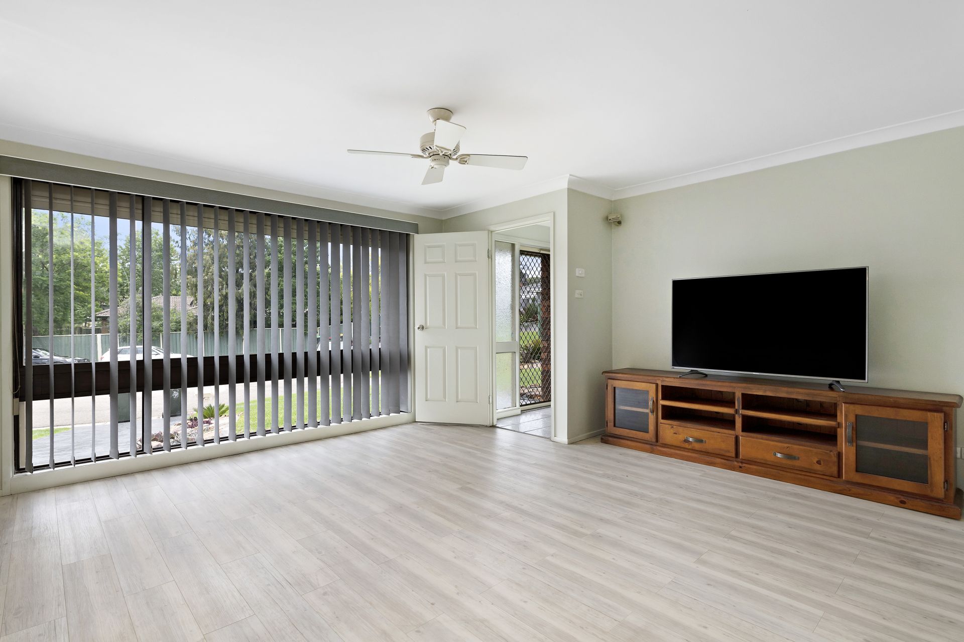 Real Estate For Sale - 8 Nith Place - St Andrews , NSW