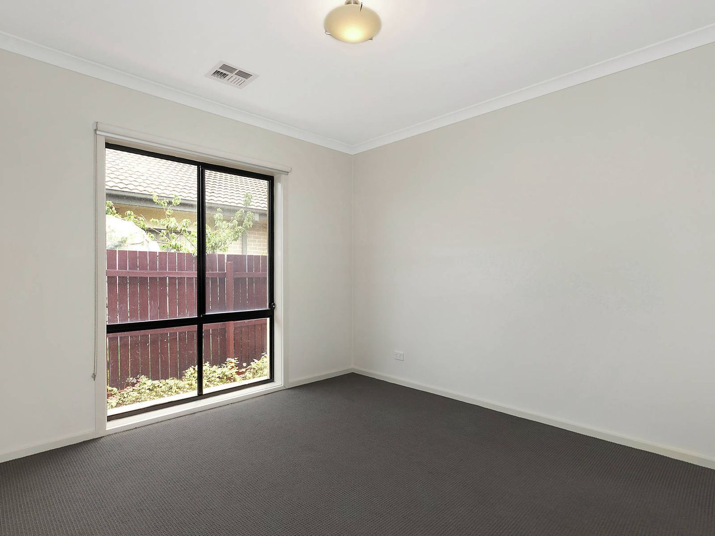 Real Estate For Lease - 10 Elia Ware Crescent - Bonner , ACT