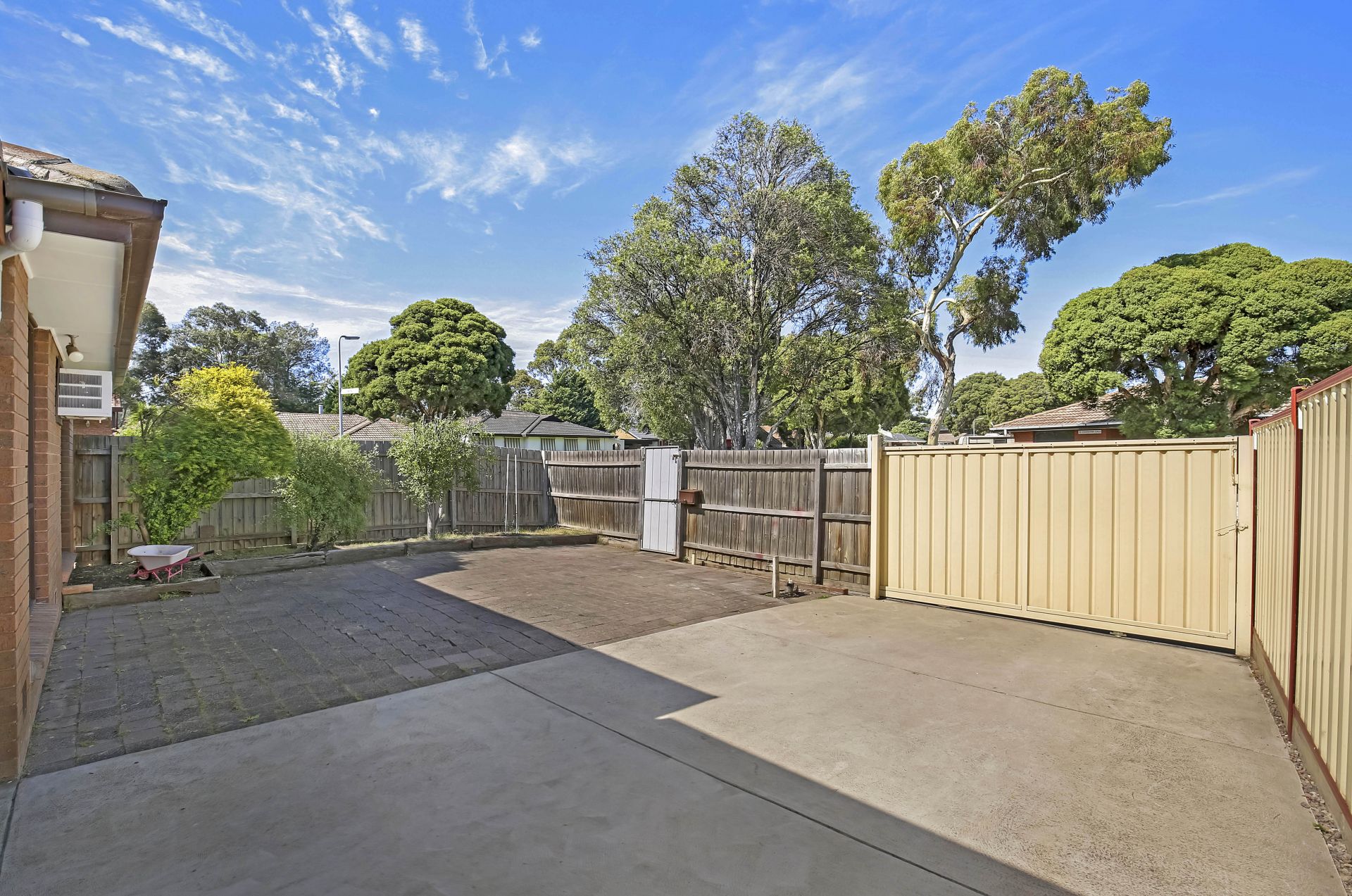 Real Estate For Lease - 15 Gloaming Court - Mill Park , VIC