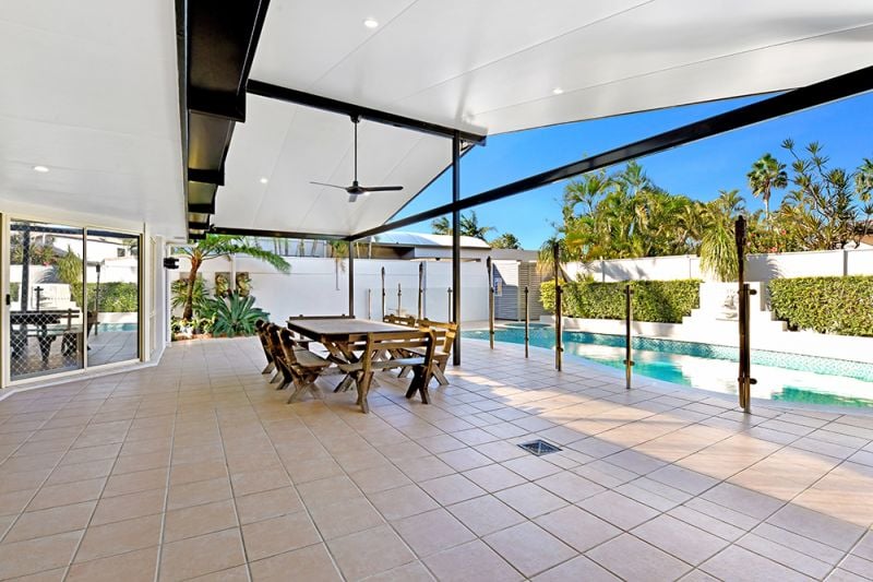 3 Charolais Crescent, Benowa Waters | Stewart Estate Agents