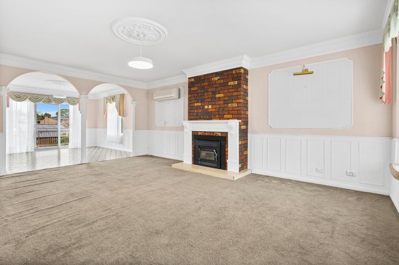 Real Estate For Lease - 21 Gray Avenue - Mount Warrigal , NSW