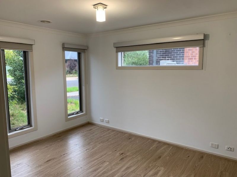 25 Stonehill Drive, Maddingley | Sweeney Estate Agents