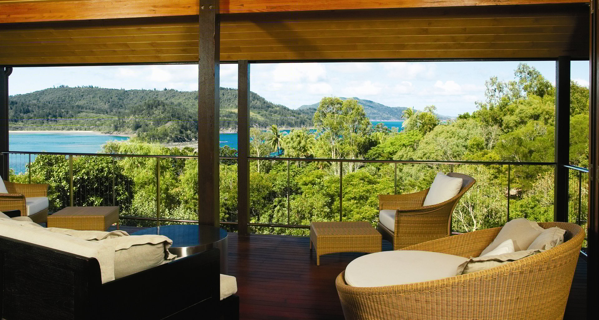 "Iluka" Whitsunday Boulevard, HAMILTON ISLAND | Hamilton Island Real Estate