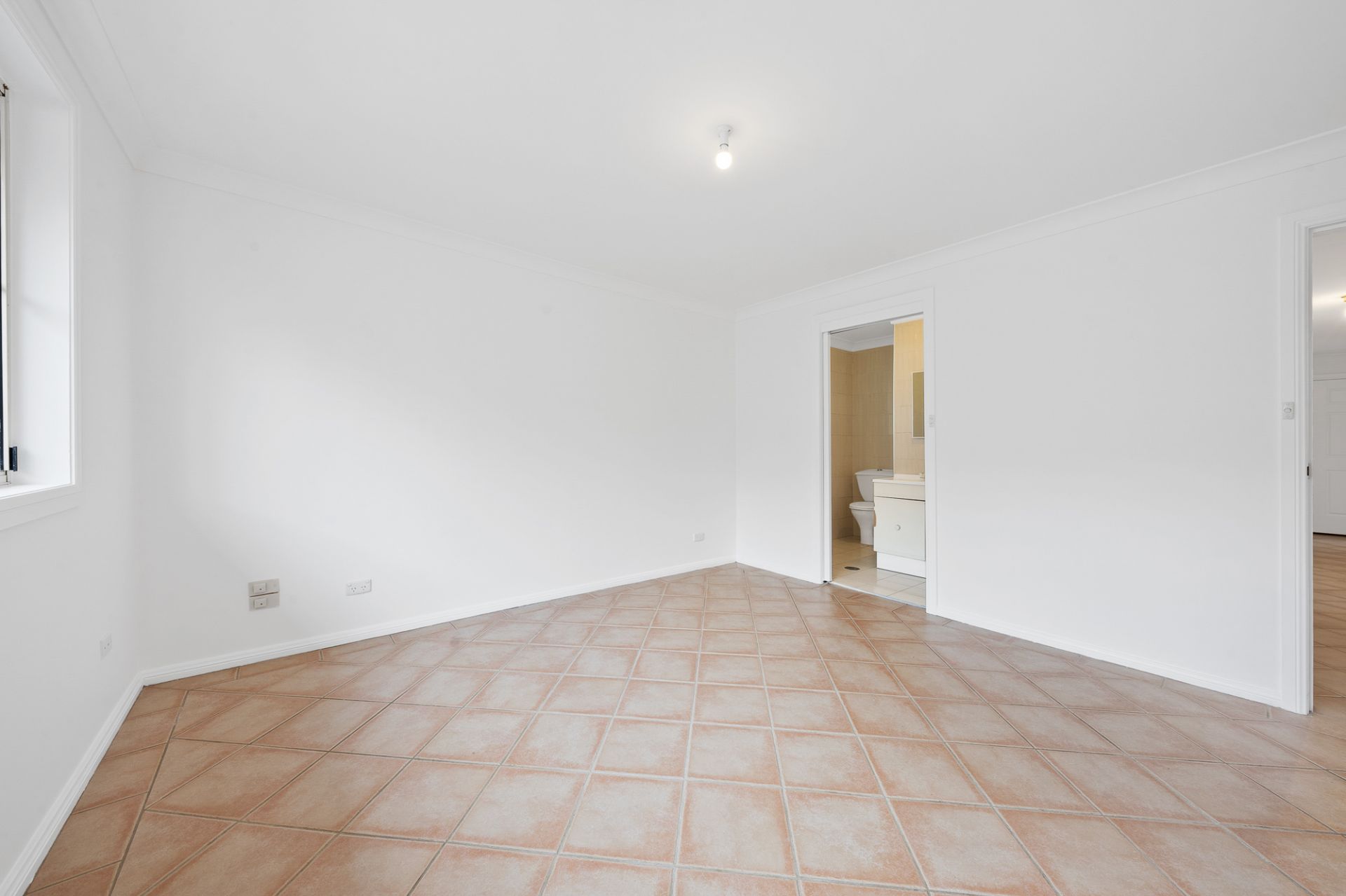 Real Estate For Lease - 43 Amor Street - Hornsby , NSW