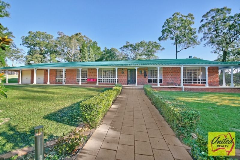 126 Lisa Road, Wilton | United Realty