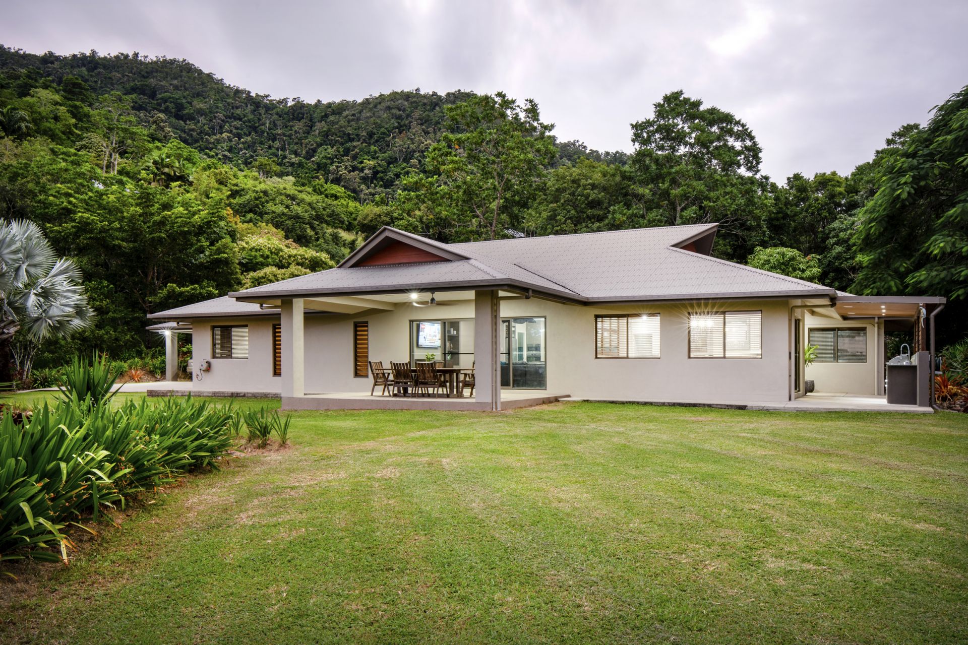 130 Stanley Drive, Cannon Valley | Taylors Property Specialists