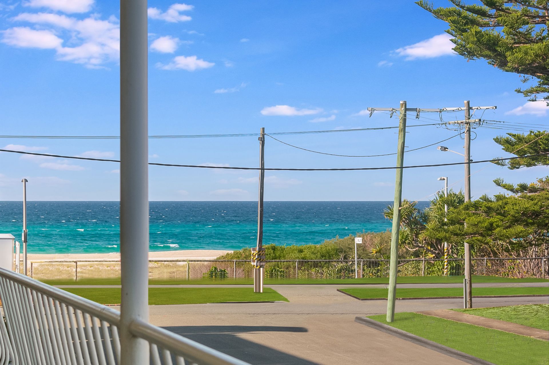 5 201 Golden Four Drive Bilinga Dj Stringer Property Services