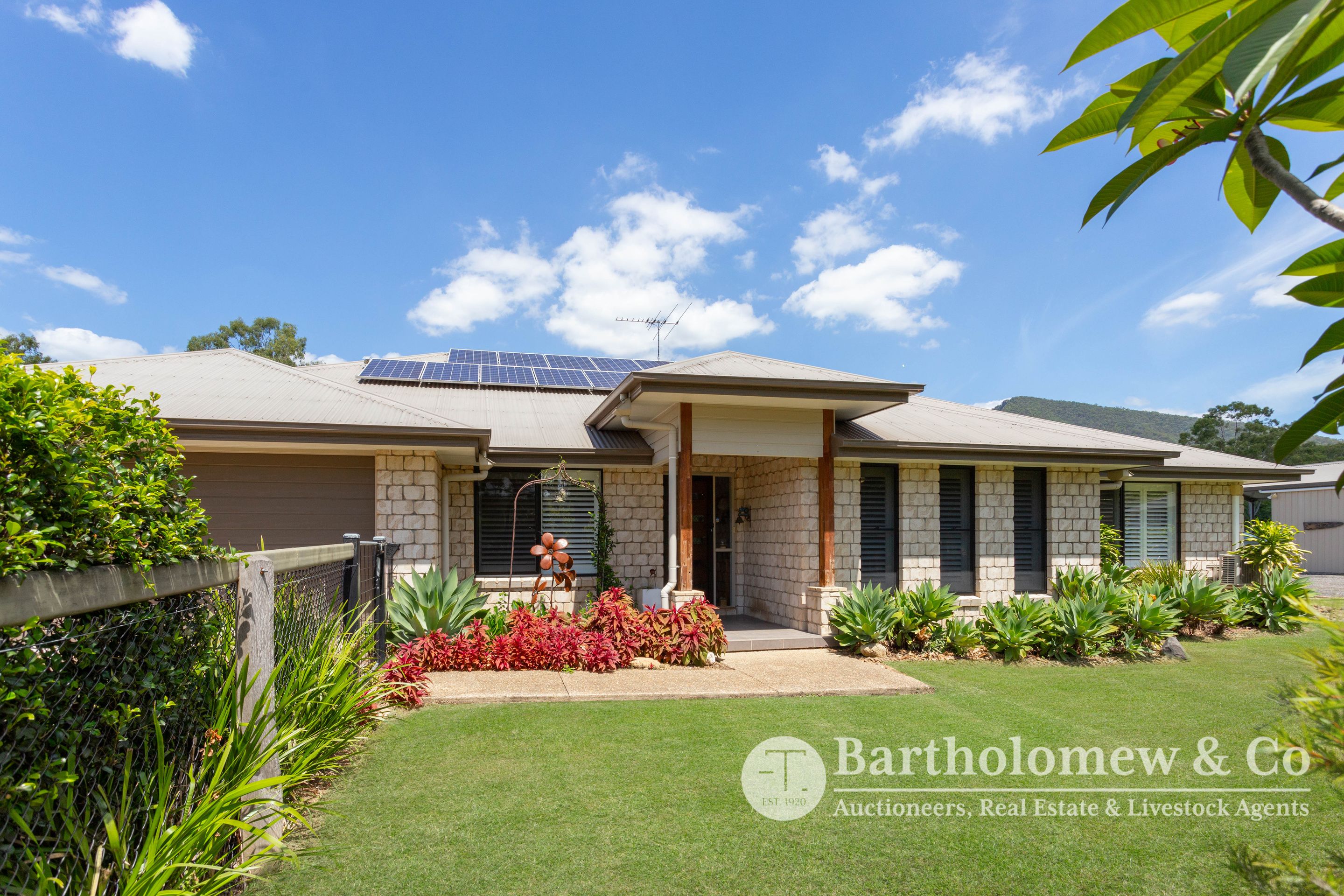 Real Estate For Sale - 21-25 Duncan Drive - Aratula , QLD